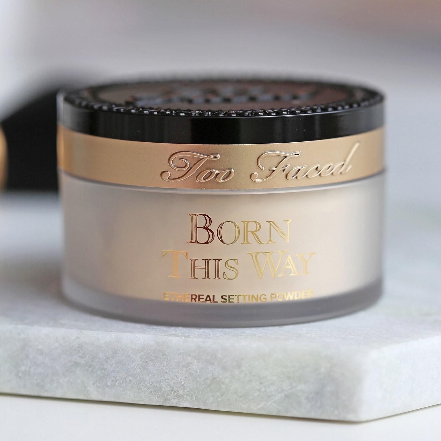 Too Faced Translucent Deep Born This Way - Pudra TOO FACED ≡ SEPHORA