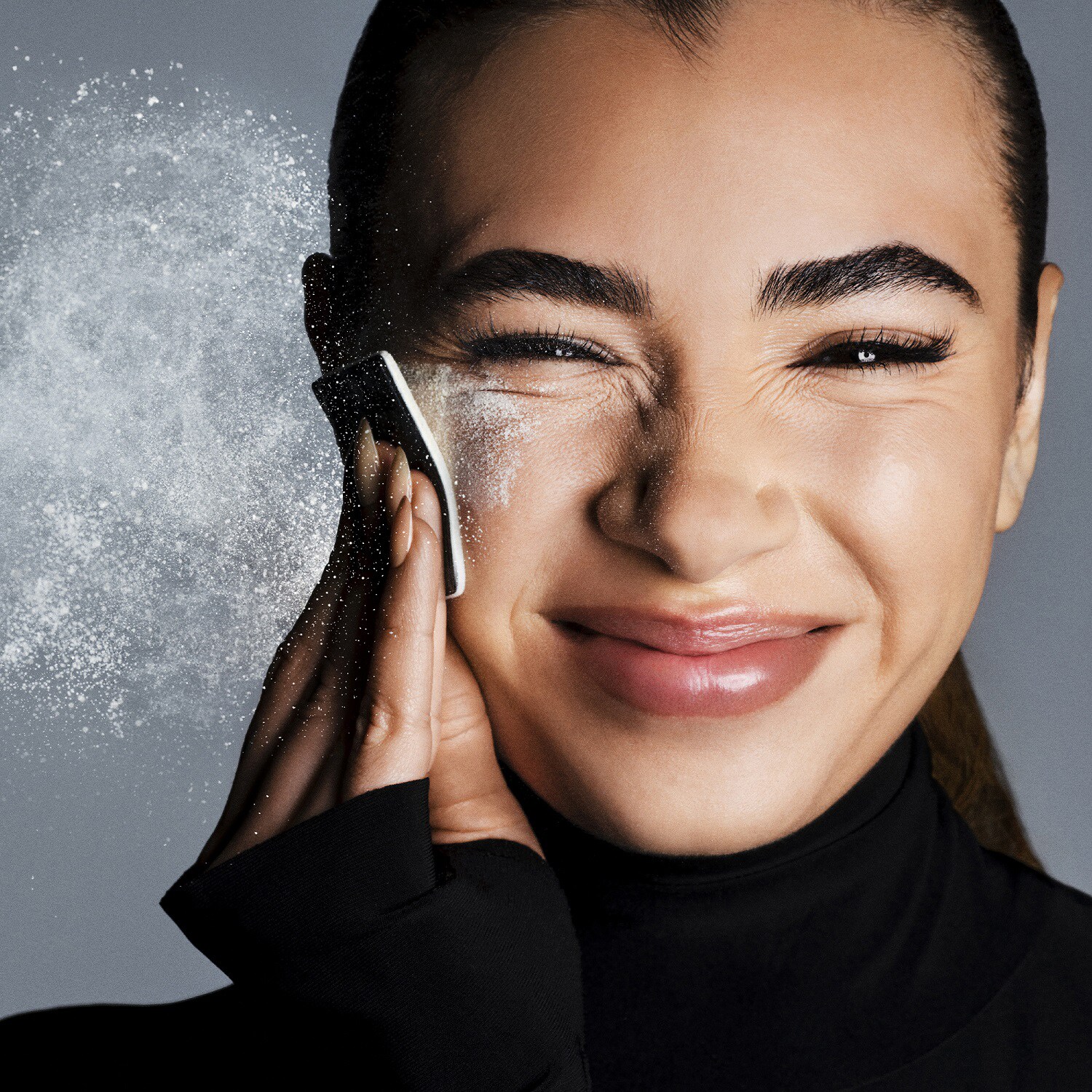 HD Skin Perfecting Pressed Powder - Görünmez Mükemmelleştirici Kompakt ...