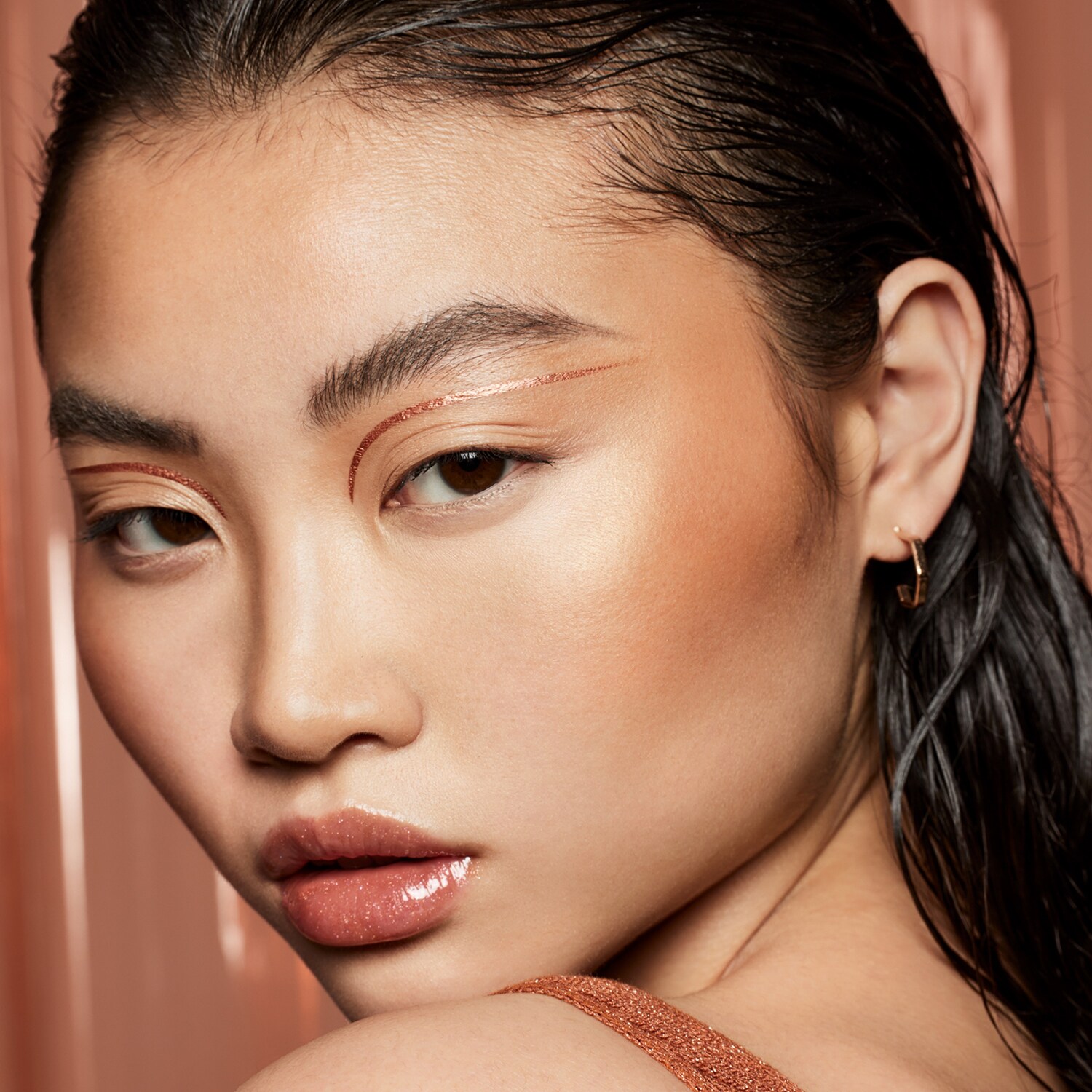 Glitty Lid Shimmer Liquid Liner - Likit eyeliner FENTY BEAUTY ≡ SEPHORA