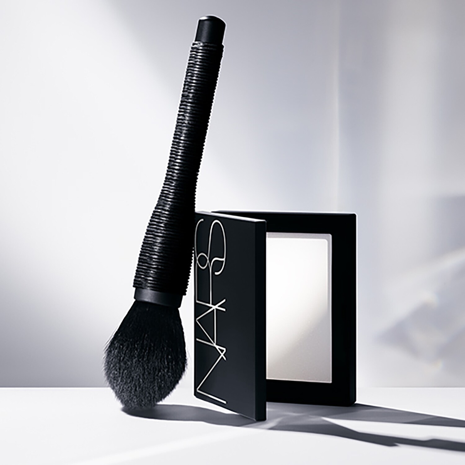 LIGHT REFLECTING SETTING POWDER PRESSED NARS ≡ SEPHORA